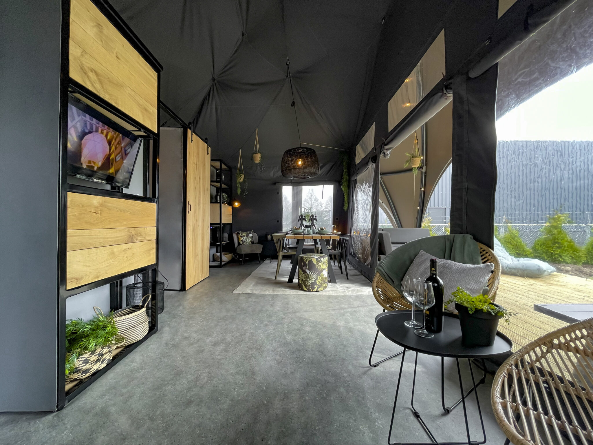 Virtual Tour - Crossover Lodge